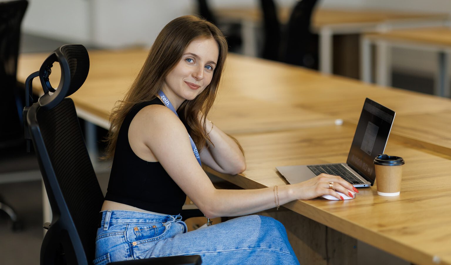 Roles in logistics: what does a Track & Trace Specialist do? - Zelh academy